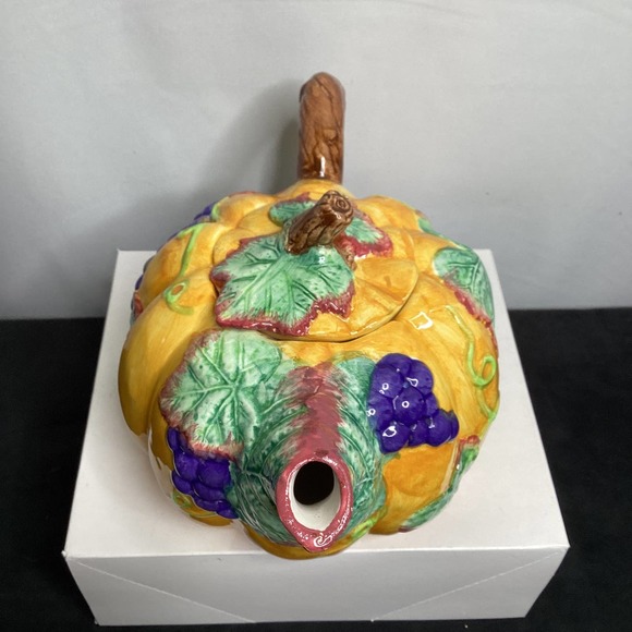 Nantucket | Kitchen | Harvest Teapot Nantucket | Poshmark